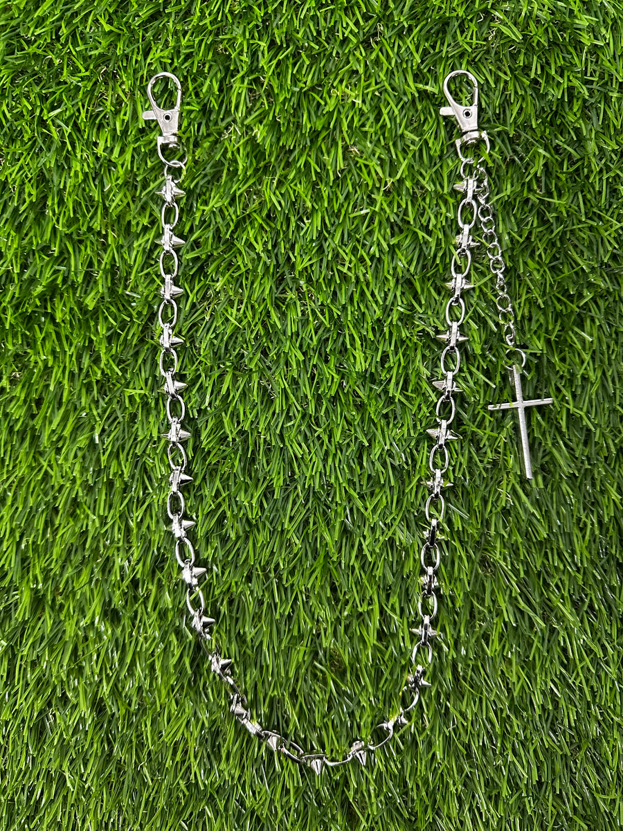 Spiked Linked Chain w/ Cross Wallet Chain – Token Miami